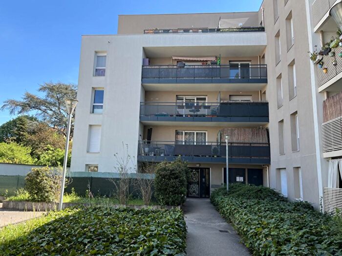 Appartement 2 pièces à Pierre-Bénite, à vendre