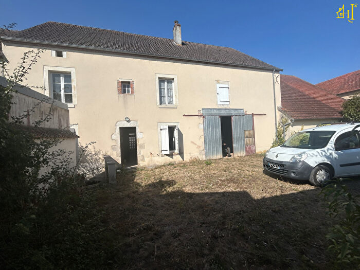 Bonny-sur-Loire : Maison 7 pièces à vendre
