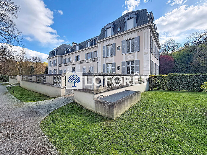 Appartement à louer - Villennes-sur-Seine - 5 pièces - 3 chambres