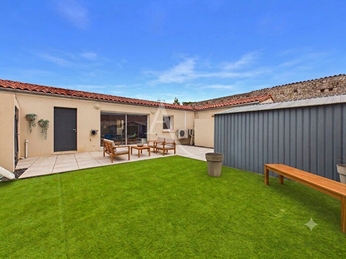 Fontenay-le-Comte, Chamiraud, Grissais, Le Gros Noyer - Maison 3 pièces à vendre