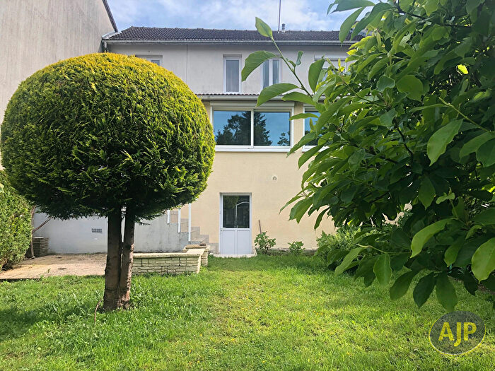 Maison à vendre - Cholet, Lorraine - 6 pièces - 4 chambres
