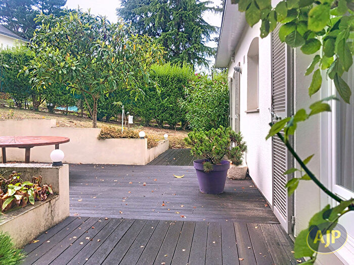 Maison à vendre - Cholet, Bretagne - 6 pièces - 5 chambres