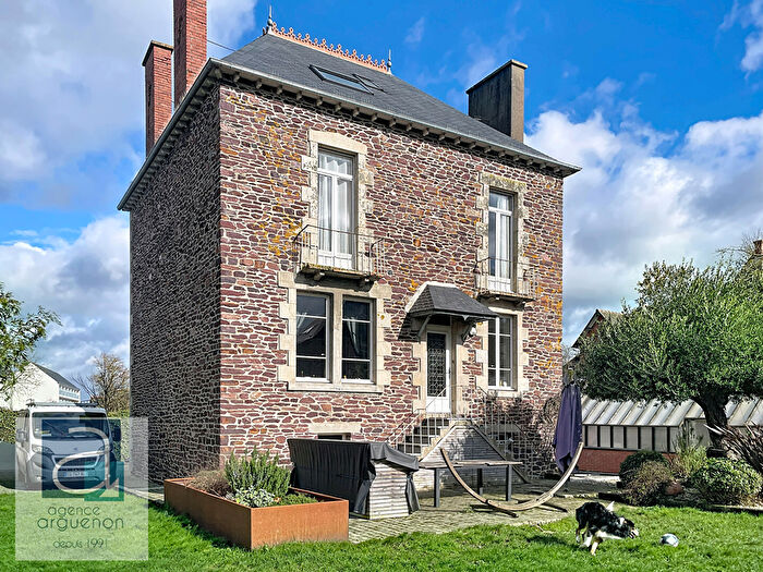 Maison à vendre - Saint-Méen-le-Grand - 7 pièces - 3 chambres