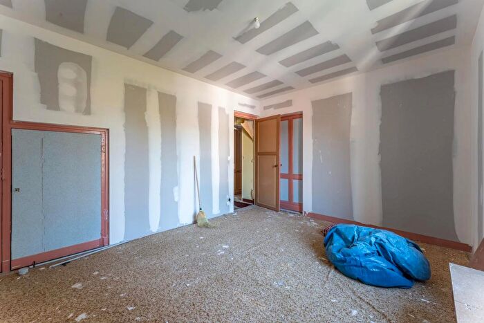 Maison à vendre - Castillon-la-Bataille - 8 pièces - 5 chambres