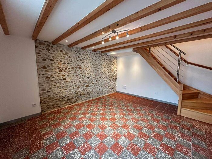 Maison 3 pièces à louer à Saïx