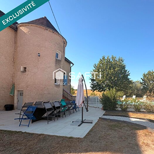 Fontaines - Maison 14 pièces à vendre