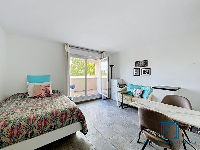 Appartement 1 pièce à Montigny-le-Bretonneux, La Sourderie Nord, à vendre