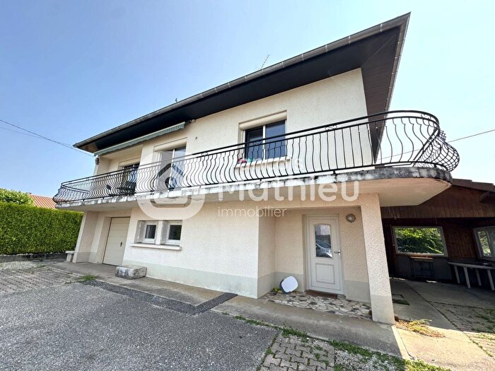 Maison à louer - Marlieux - 4 pièces - 3 chambres