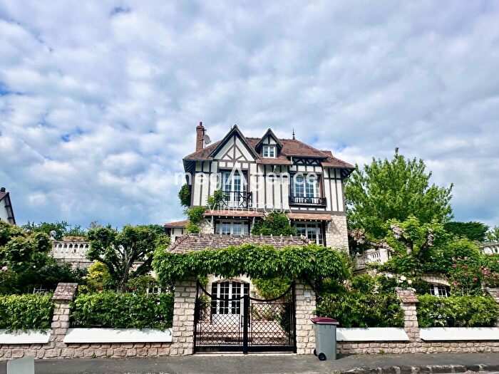 Maison à vendre - Misy-sur-Yonne - 7 pièces - 5 chambres