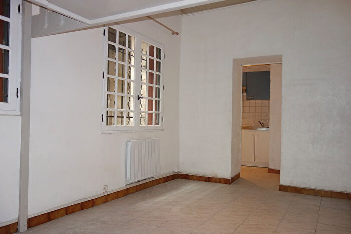 Appartement 1 pièce à louer à Nîmes, Feuchères