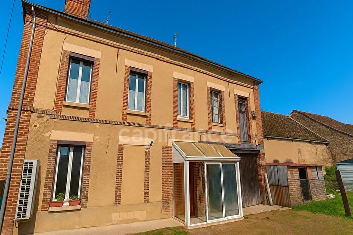 Maison à vendre - Chéu - 6 pièces - 4 chambres