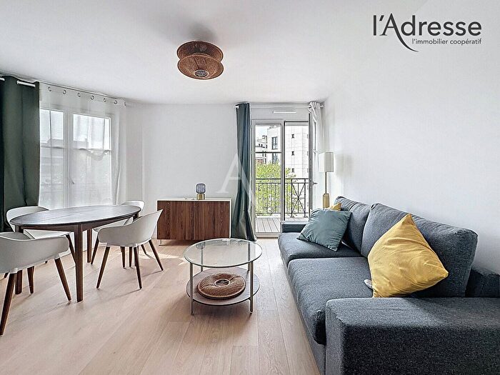 Appartement à louer - Pressensé-Rives de Seine, Puteaux - 3 pièces - 2 chambres