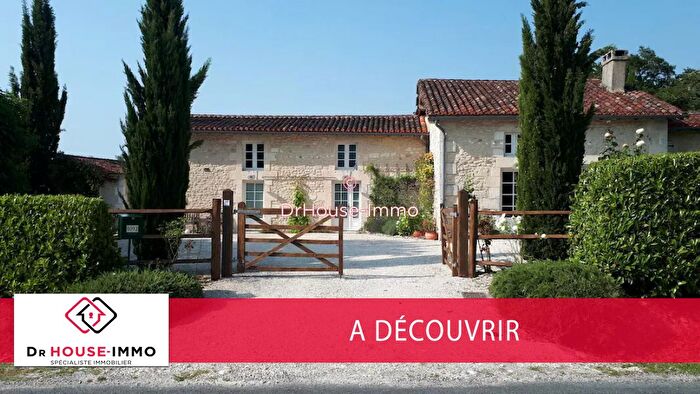 Maison à vendre - Verteillac - 5 pièces - 3 chambres
