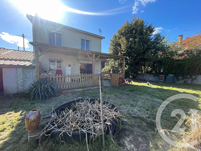 Maison à vendre - Châtillon-sur-Thouet - 4 pièces - 3 chambres