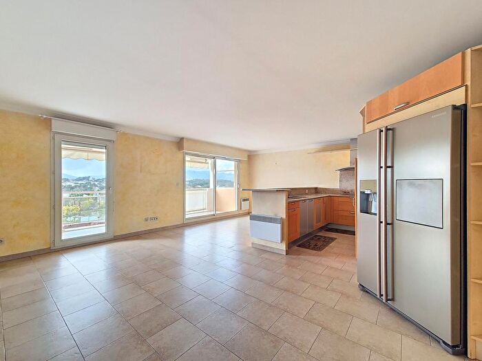 Appartement à vendre - Le Cannet, Mimosas - 4 pièces - 3 chambres