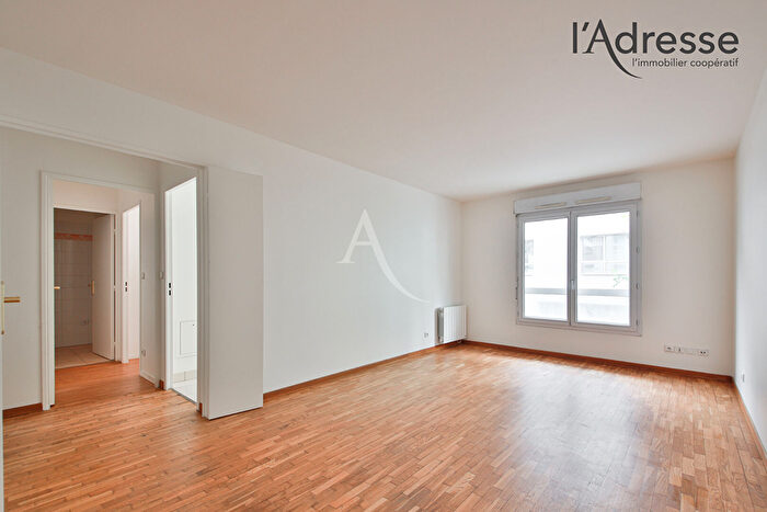 Appartement 2 pièces à vendre à Suresnes, Carnot, Gambetta