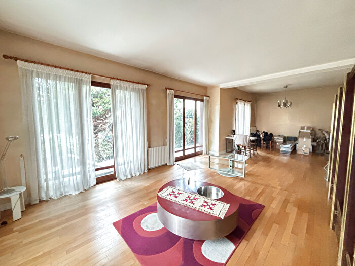 Maison à vendre - Champigny-sur-Marne, Les Mordacs, Coeuilly - 6 pièces - 4 chambres