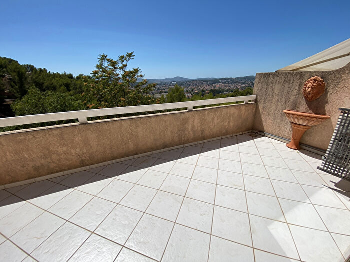 Appartement 5 pièces à louer - Toulon, Valbourdin