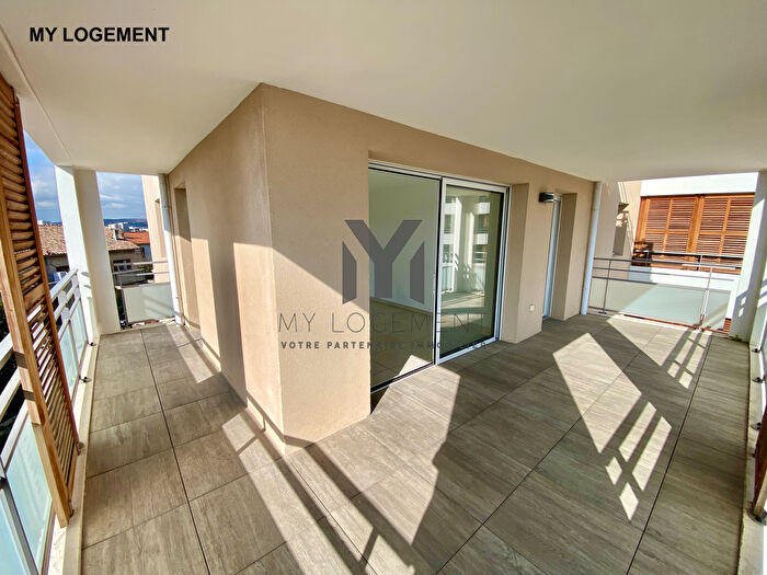 Appartement 3 pièces à Marseille 12ème, Montolivet, à vendre