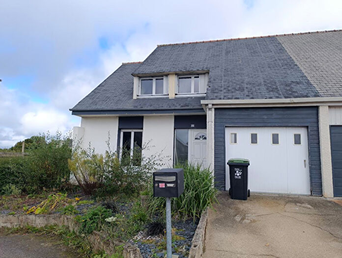 Carhaix-Plouguer - Maison 6 pièces à vendre