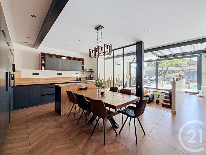 Maison 5 pièces à Neuilly-lès-Dijon, à vendre