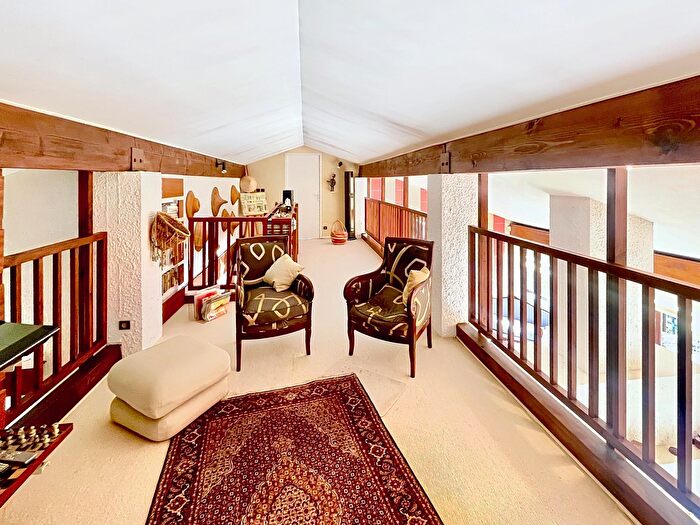 Maison à vendre - Mérignac, Centre-ville - 7 pièces - 5 chambres