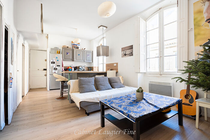 Appartement à vendre - Marseille e , Hôtel de ville - 3 pièces - 2 chambres