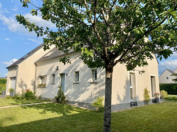 Maison 6 pièces à Saint-Pryvé-Saint-Mesmin, à vendre