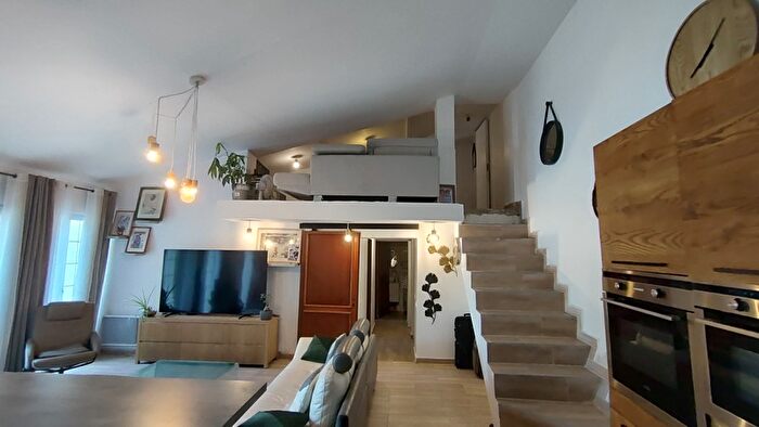 Maison à vendre - Château-Landon - 6 pièces - 3 chambres