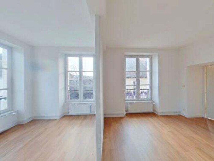 Appartement à louer - Périphérie du Centre Ville, Saint-Amand-Montrond - 2 pièces - 2 chambres