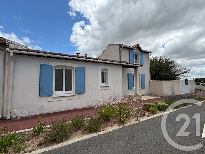 Saint-Sulpice-de-Royan : Maison 4 pièces à vendre
