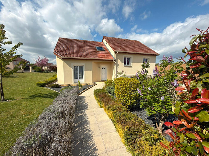 Maison à vendre - Chambley-Bussières - 6 pièces - 4 chambres