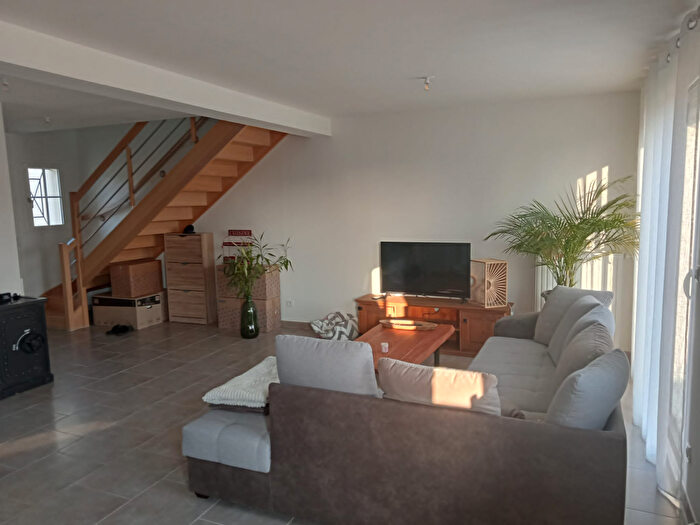 Maison 5 pièces à louer à Pontpoint