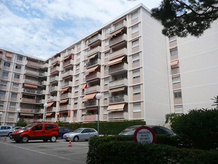 Appartement 3 pièces à Cagnes-sur-Mer, Le Cros de Cagnes, Les Vespins, à louer