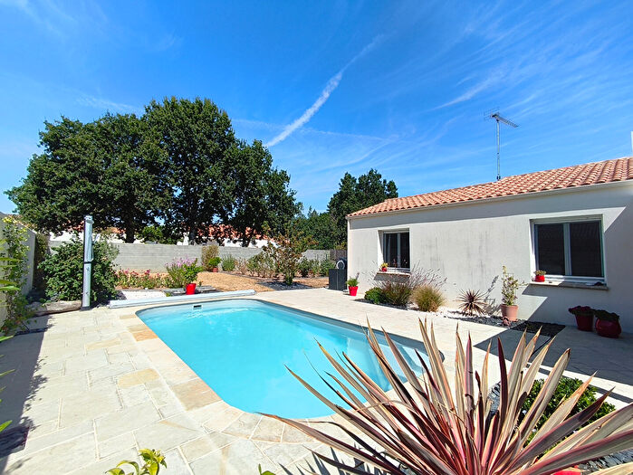 Saint-Christophe-du-Ligneron - Maison 5 pièces à vendre