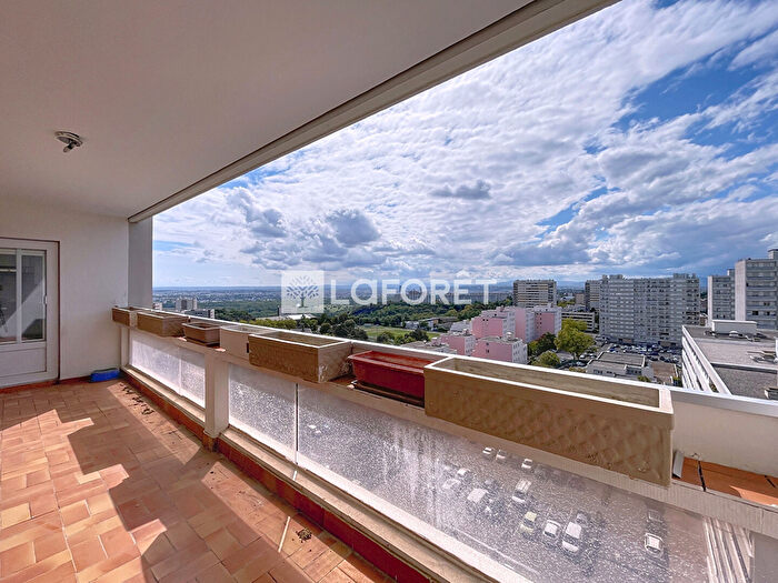 Appartement à vendre - Rillieux-la-Pape, Ville nouvelle Est - 4 pièces - 3 chambres