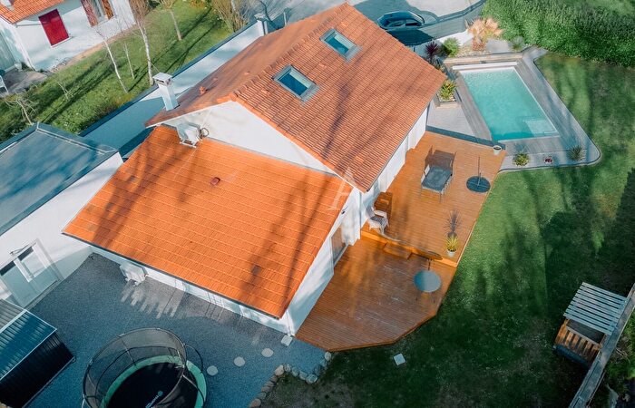 Maison à vendre - Bizanos - 4 pièces - 3 chambres