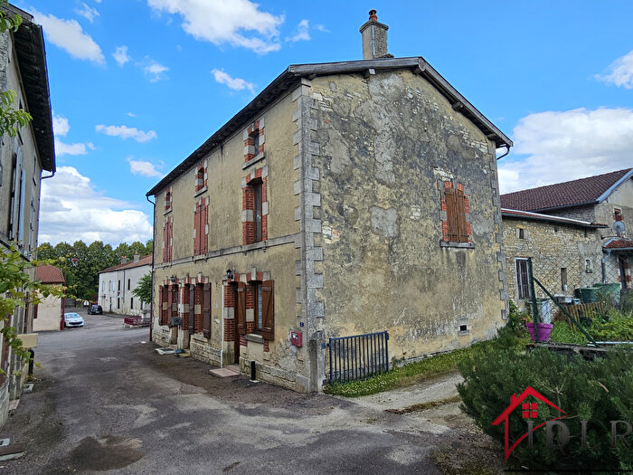 Maison à vendre - Montreuil-sur-Blaise - 10 pièces - 3 chambres