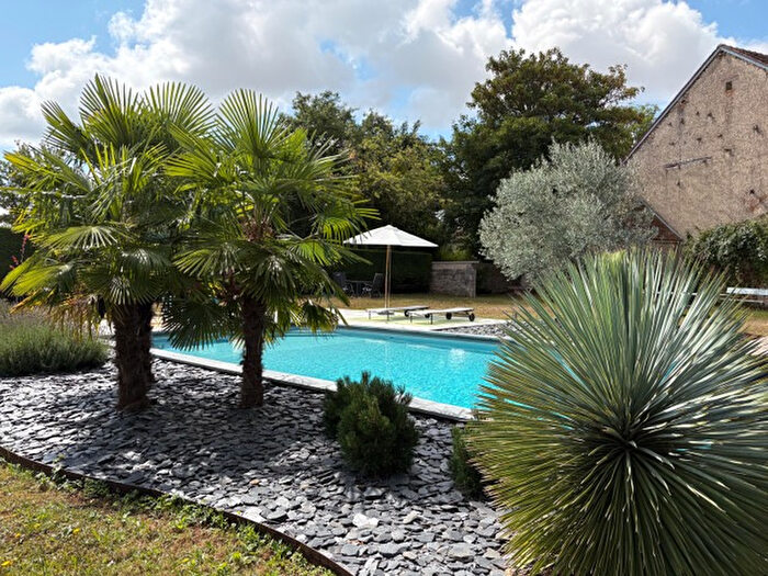 Maison à vendre - Étais-la-Sauvin - 8 pièces - 6 chambres