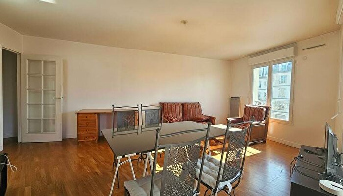 Appartement à louer - Gérard Philipe, Saint-Cyr-lécole - 3 pièces - 2 chambres