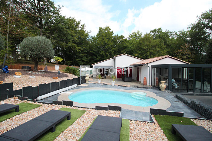 Maison à vendre - Notre-Dame-de-Sanilhac - 5 pièces - 3 chambres