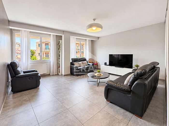 Appartement 4 pièces à vendre - Marseille 4ème, Cinq Avenues
