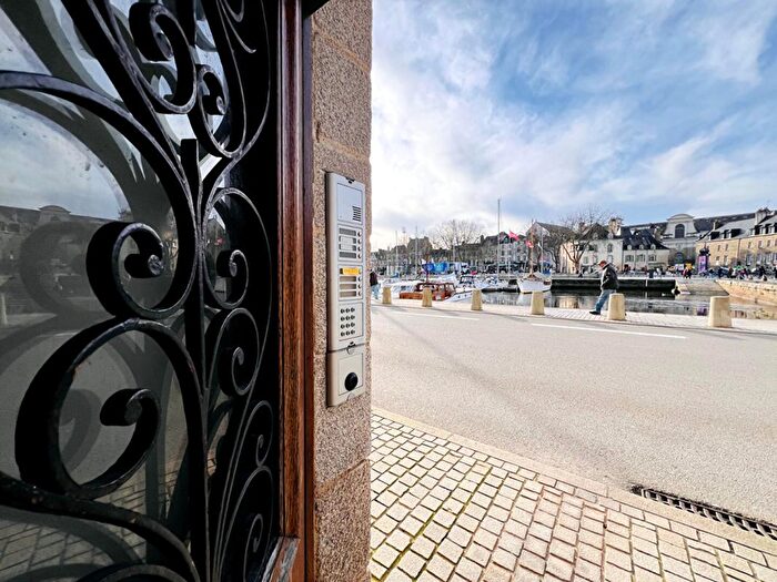 Appartement à vendre - Vannes, Centre-ville, Le Port - 2 pièces - 1 chambre