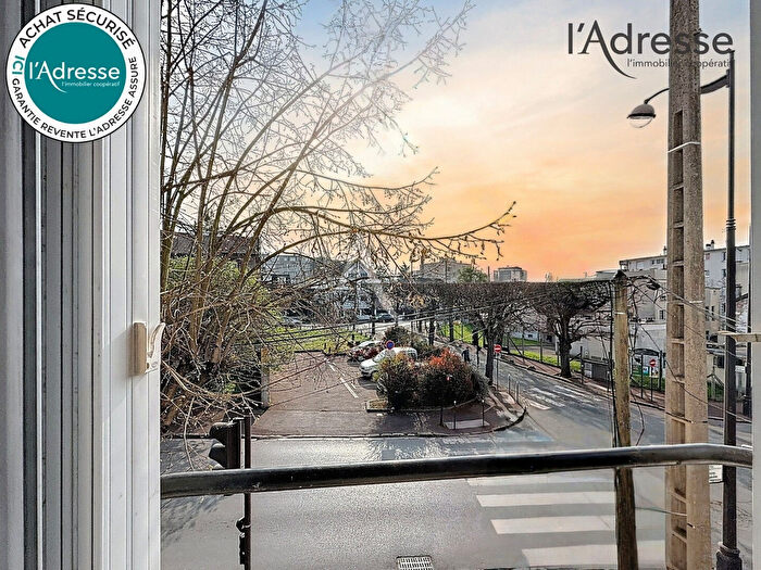 Appartement à vendre - Rueil-Malmaison, Mont Valerien - 2 pièces - 1 chambre