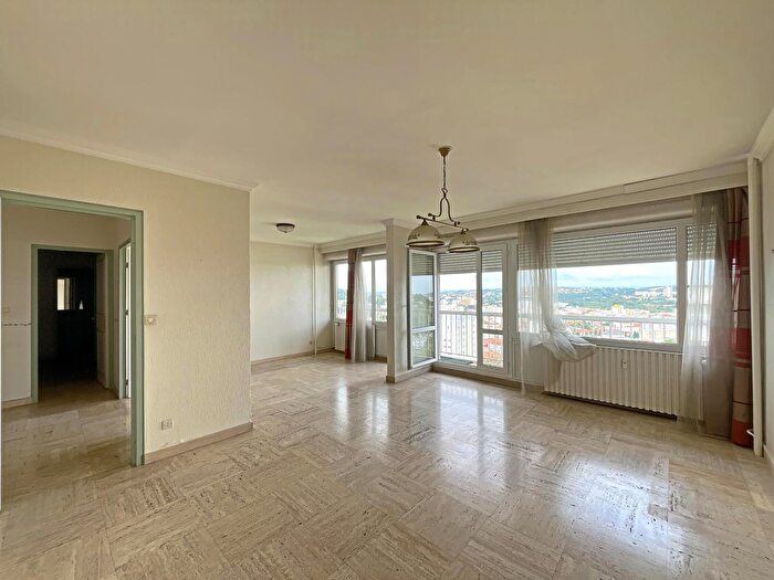 Appartement à vendre - Saint-Étienne, La Métare, Le Portail Rouge, Fauriel, Villeboeuf - 5 pièces - 3 chambres