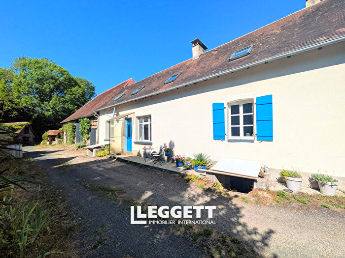 Maison 9 pièces à Lubersac, à vendre