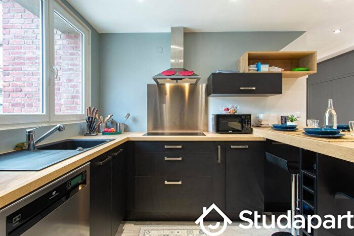 Appartement à louer - Saint Germain-Les Halles, Amiens - 1 pièce - 1 chambre