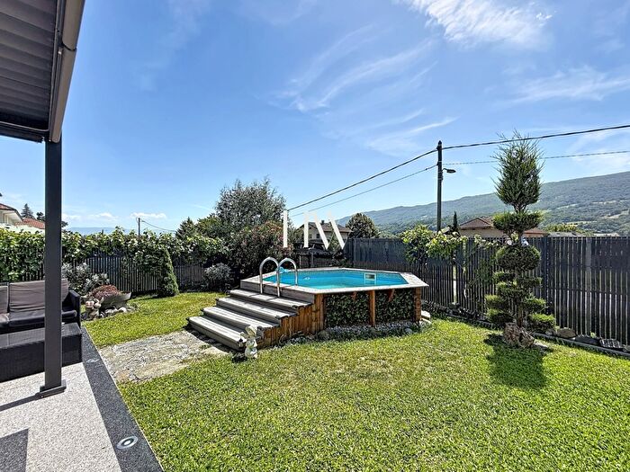 Maison 5 pièces à Vallières, à vendre