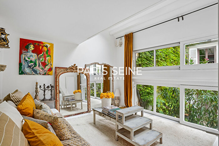 Maison 4 pièces à Paris 6ème, Saint-Placide, à vendre