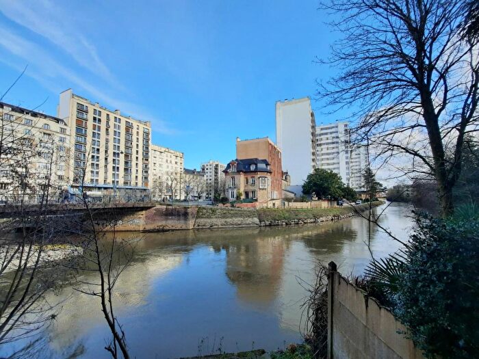 Appartement 2 pièces à Quartiers Centre, Saint-Hélier, Gare, à louer